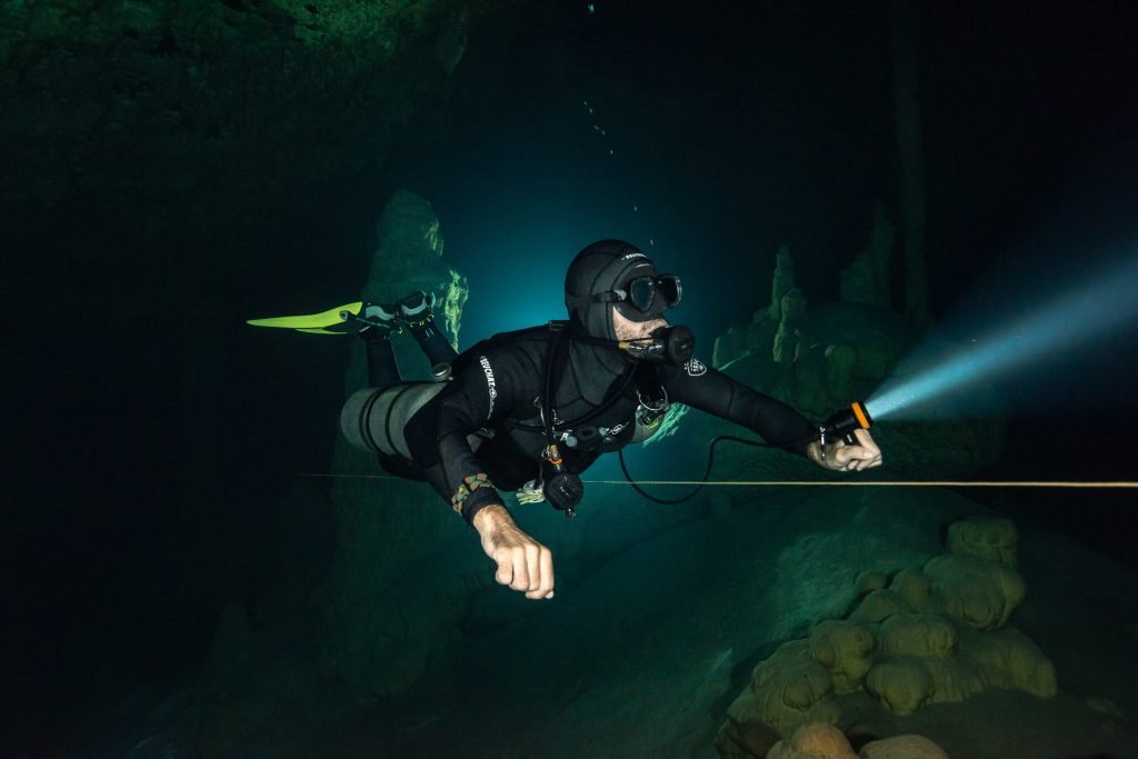 TDI Intro to Cave Course in Mexico - DeepDiveMexico